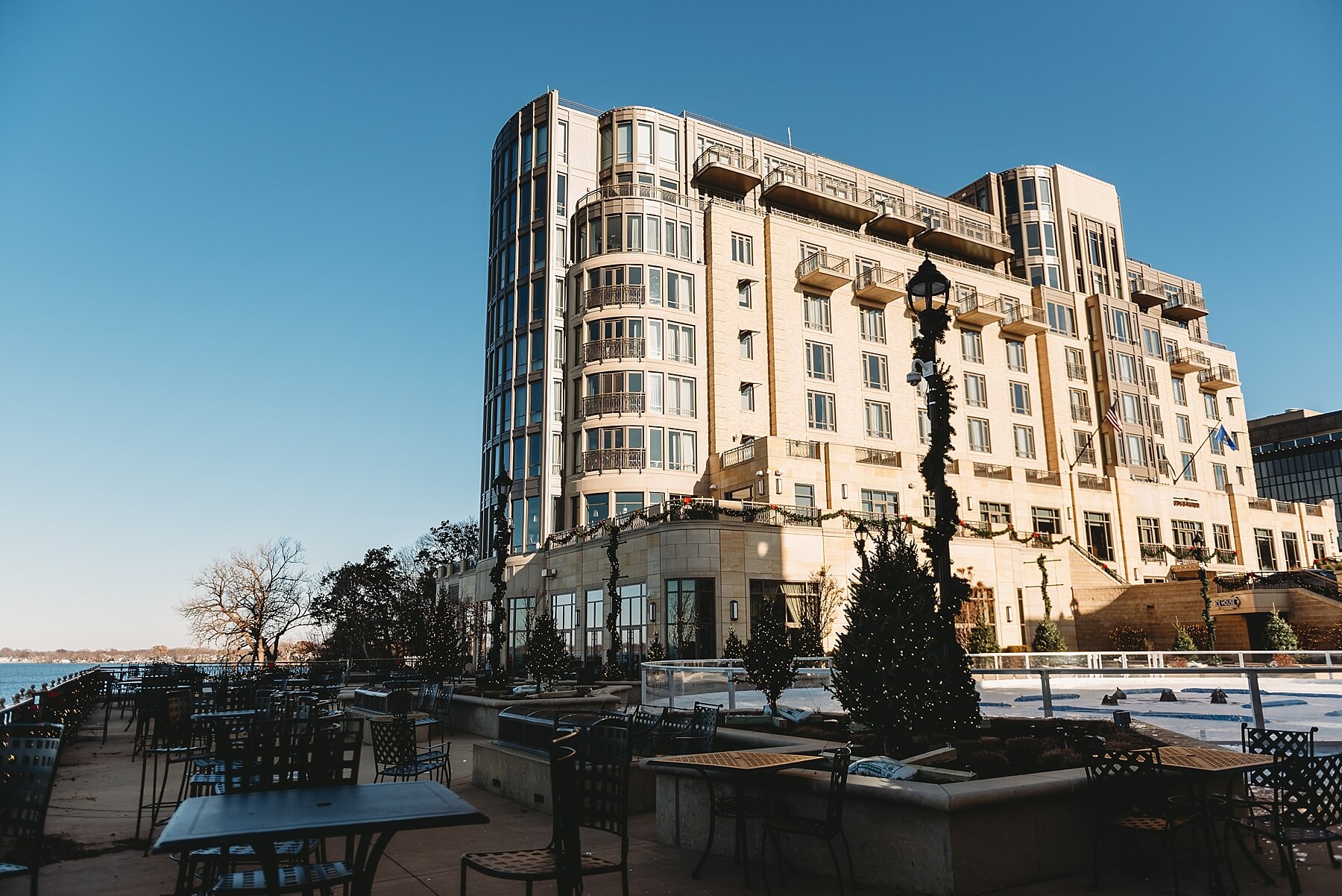 A stylish Fall wedding at the Edgewater Hotel in Madison, WI | Tara ...